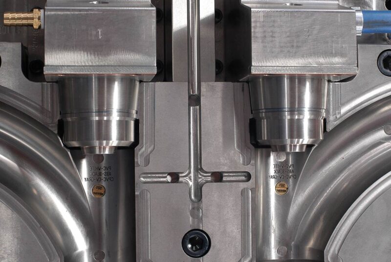 Colonial Machine Injection Molding Tool Design and Manufacturing